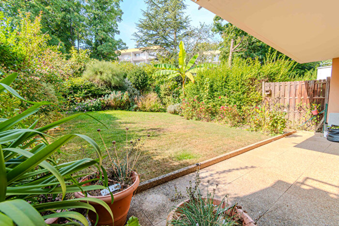 Appartement à vendre - Montmorency, Centre Montmorency - 4 pièces - 2 chambres