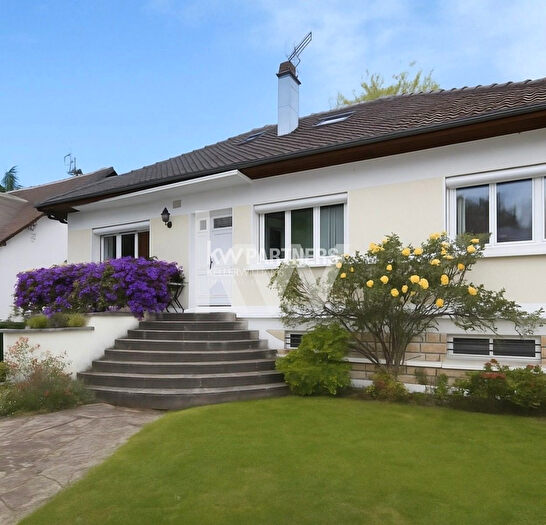 Maison à vendre - Le Pecq, Vignes, Benettes - 8 pièces - 6 chambres