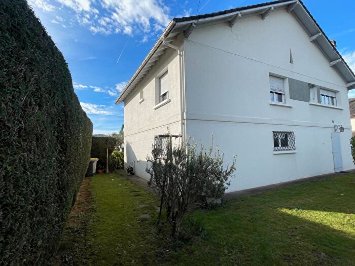 Maison à vendre - Oloron-Sainte-Marie - 4 pièces - 3 chambres