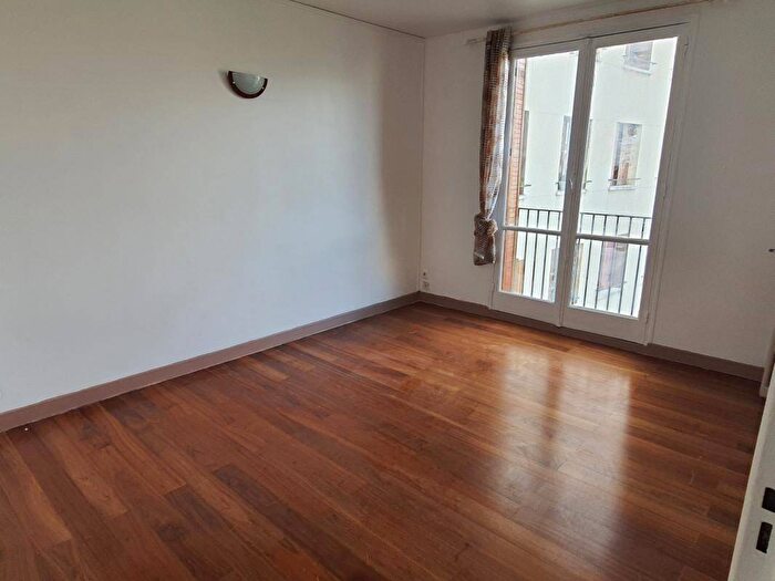 Appartement à louer - Agent Sarre-Centre-Les Vallées-La Garenne, Colombes - 1 pièce