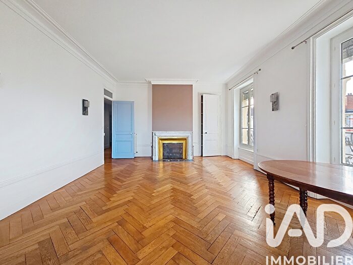 Appartement à louer - Lyon er , Ouest des Pentes - 4 pièces - 3 chambres
