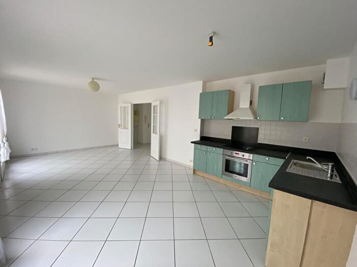 Appartement à louer - Coulommiers, Centre-ville - 3 pièces - 2 chambres