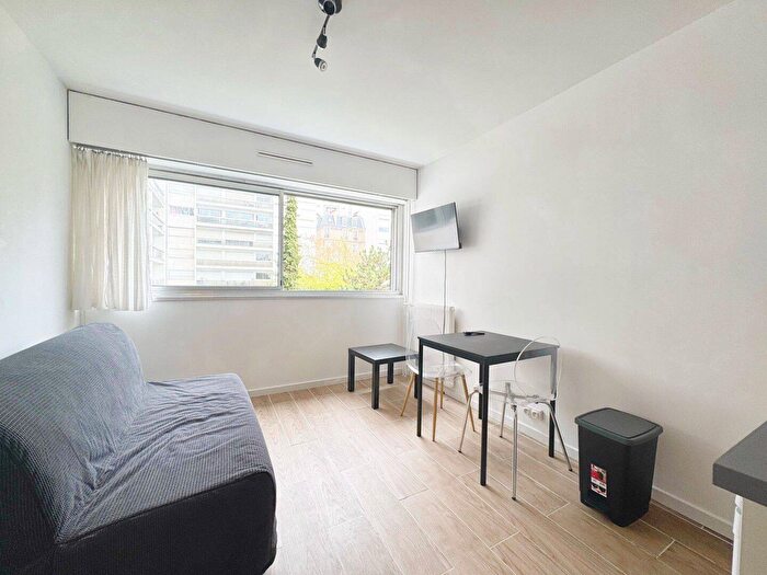 Appartement 1 pièce à Paris 15ème arrondissement, à louer