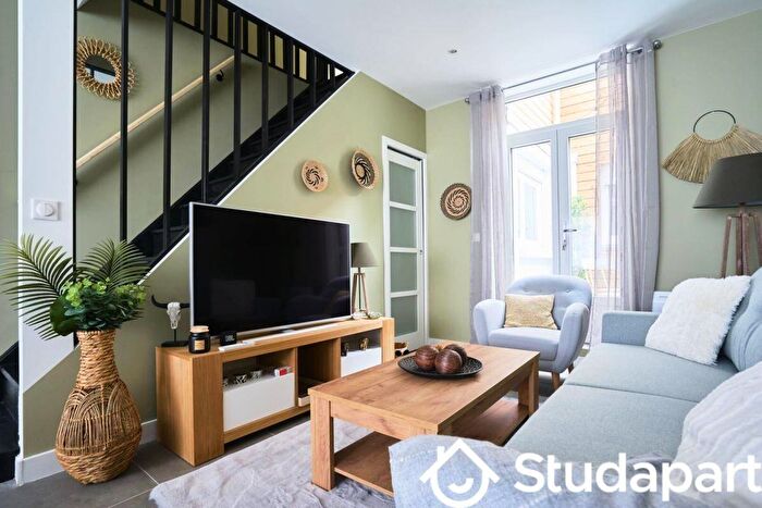 Appartement à louer - Fives, Lille - 1 pièce - 2 chambres