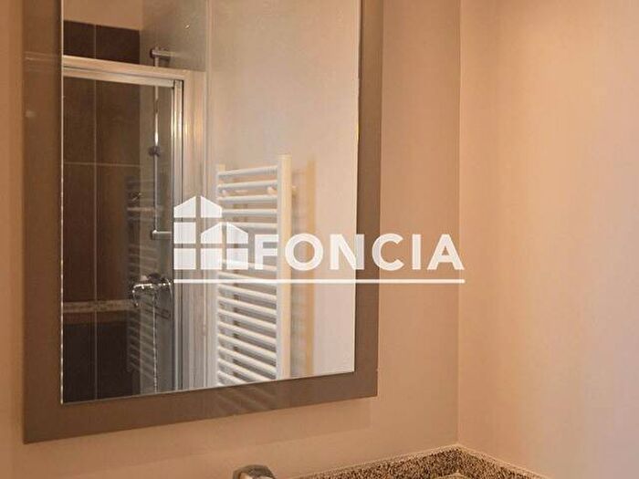 Appartement à louer - Zone Pietonne, Avignon - 2 pièces - 1 chambre