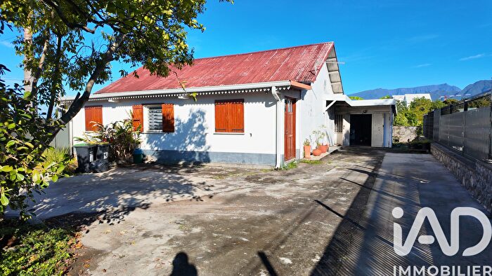 Maison à vendre - Le Tampon, Terrain Fleury, La Pointe - 7 pièces - 3 chambres