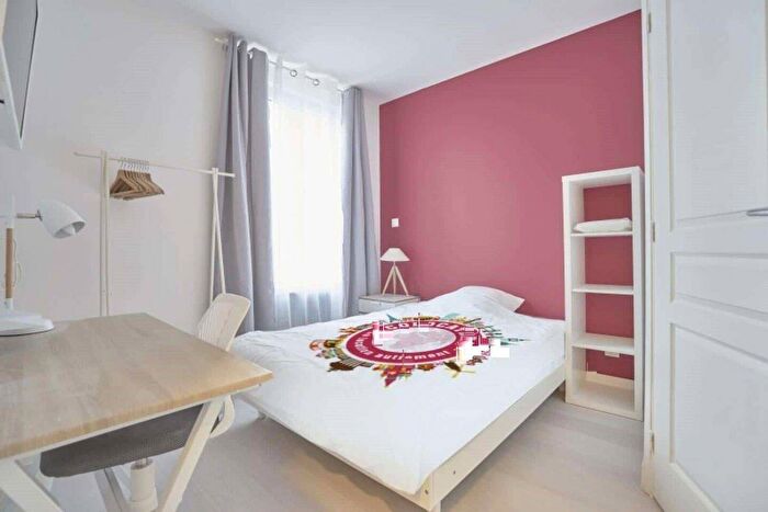 Appartement à louer - Berckem-Kleber-Saint Charles, La Madeleine - 1 pièce