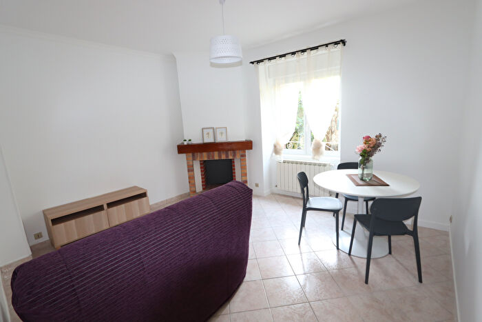 Maison à louer - La Charité-sur-Loire - 2 pièces - 1 chambre