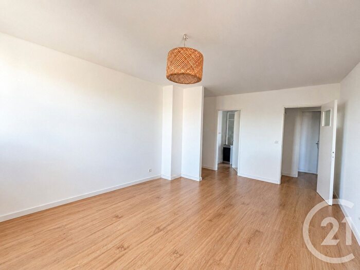 Appartement 3 pièces à louer à La Valette-du-Var, Fourches, Cyprés