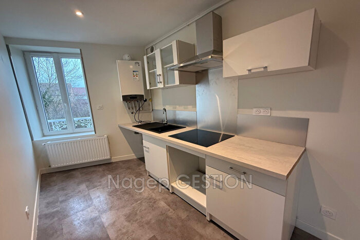 Appartement à louer - Saint-Germain-des-Fossés - 3 pièces - 2 chambres