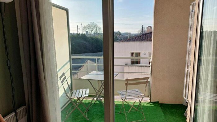 Appartement à louer - Fontcouverte, Avignon - 1 pièce
