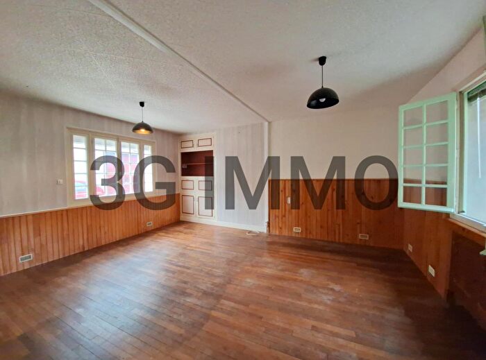 Maisons à vendre et appartements à louer - 3