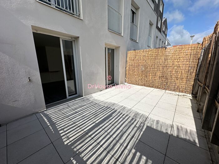 Appartement 1 pièce à Mantes-la-Ville, Centre-ville, à vendre
