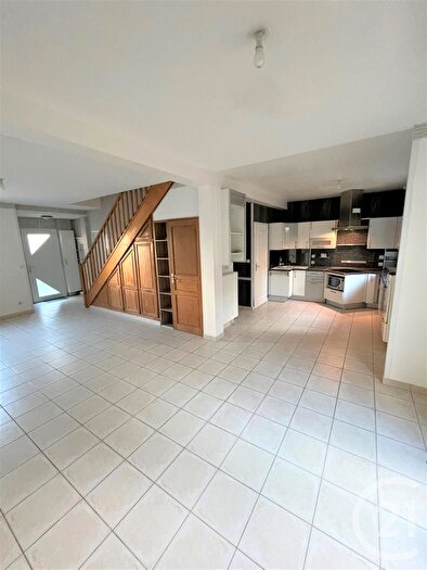 Maison à louer - Orléans, Saint-Marc, Faubourg Bourgogne - 5 pièces - 4 chambres