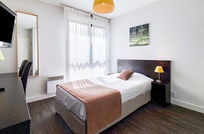 Appartement à louer - Le Hameau, Pau - 1 pièce