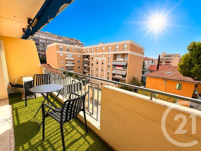 Juan-les-Pins, Antibes : Appartement 1 pièce à louer