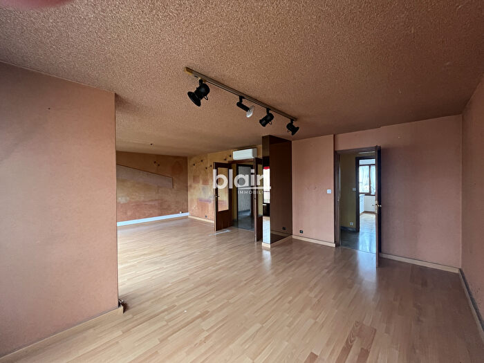 Appartement à vendre - Échirolles, Village, La Commanderie - 5 pièces - 3 chambres