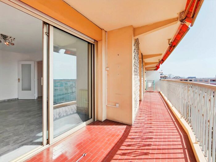 Appartement à louer - Saint Jean-La Gare, Cagnes-sur-Mer - 2 pièces - 1 chambre