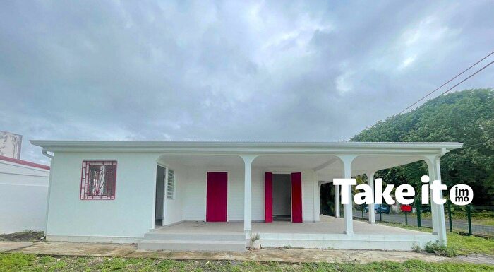 Maison à louer - Sainte-Rose - 3 pièces - 2 chambres