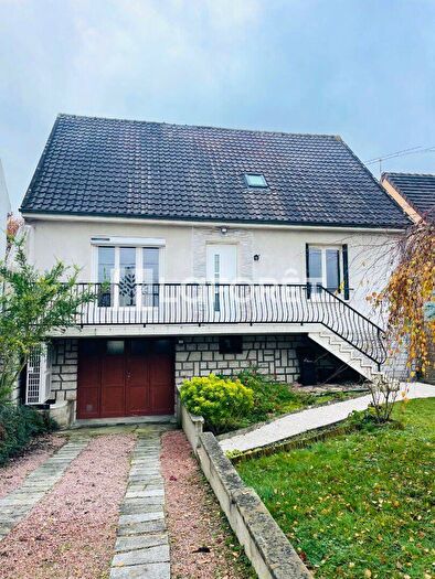 Maison 5 pièces à louer à Orry-la-Ville