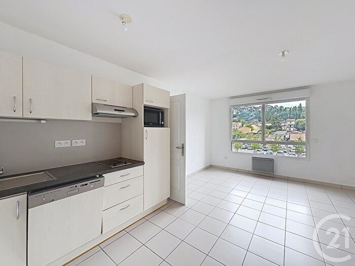 Appartement 2 pièces à louer à Montélimar, Centre-ville