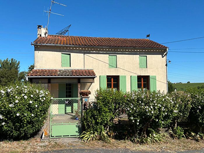 Saint-Ciers-du-Taillon : Maison 4 pièces à vendre
