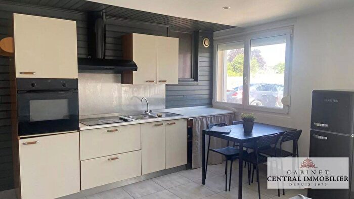 Est, Romilly-sur-Seine : Appartement 3 pièces à louer