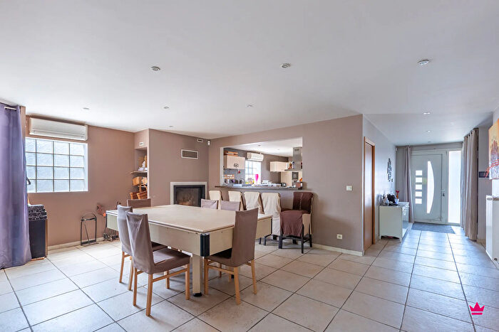 Maison à vendre - Meyzieu, Nord Est - 7 pièces - 5 chambres