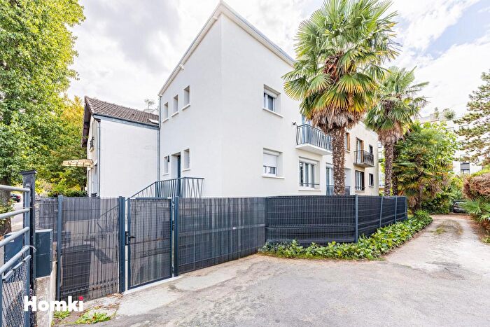 Rueil-Malmaison, Mont Valerien : Maison 4 pièces à vendre