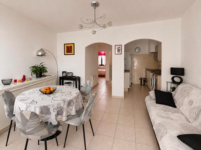 Nîmes, Jean Jaurès : Appartement 3 pièces à vendre