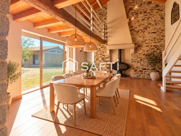 Montaigu : Maison 8 pièces à vendre
