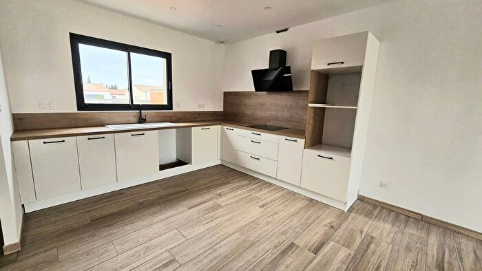 Maison à louer - Ginestas - 4 pièces - 3 chambres