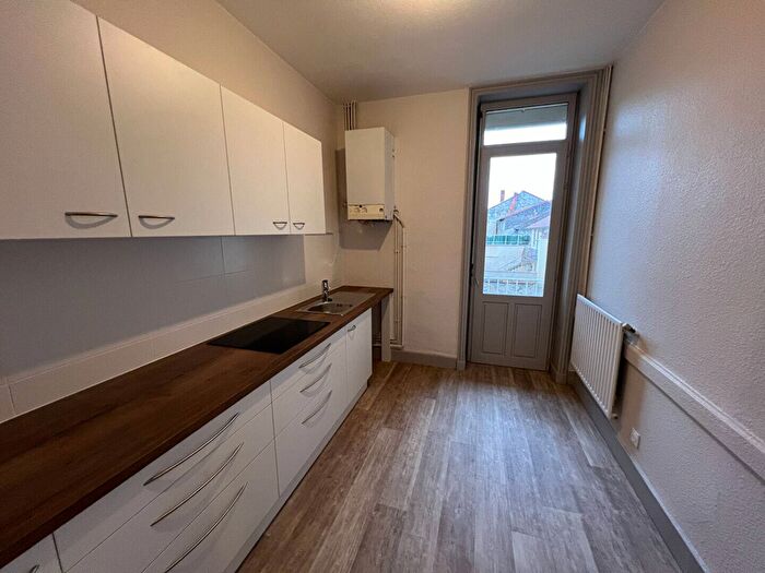 Appartement à louer - Le Centre-Gare, Roanne - 3 pièces - 2 chambres