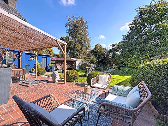 Maison à vendre - Inzinzac-Lochrist - 8 pièces - 5 chambres