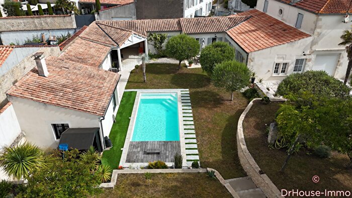 Maison 10 pièces à vendre à Thairé