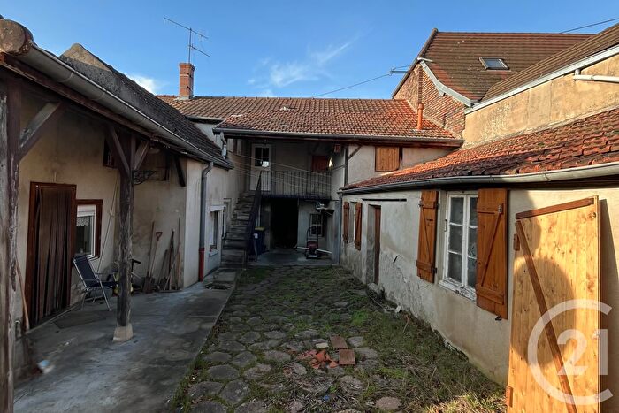 Maison à vendre - Saint-Germain-du-Bois - 4 pièces - 4 chambres