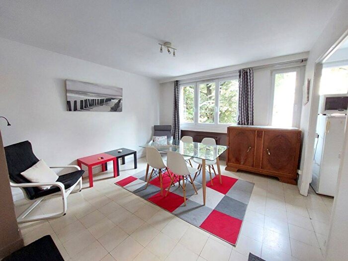 Appartement 2 pièces à louer - Centre-Neuf Bourg-Quesnoy-Delsaux-Musée-Cannoniers-Gare, Valenciennes