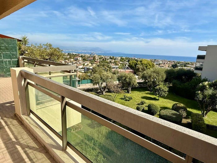 Appartement 2 pièces à louer à Les Combes, Antibes