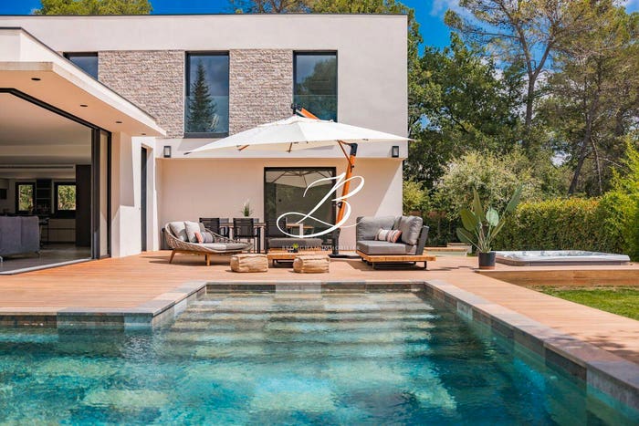 Maison 5 pièces à louer - Ile Verte-Nord Est, Valbonne
