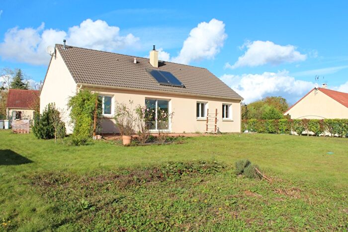 Maison à louer - Saint-Martin-dOrdon - 4 pièces - 3 chambres