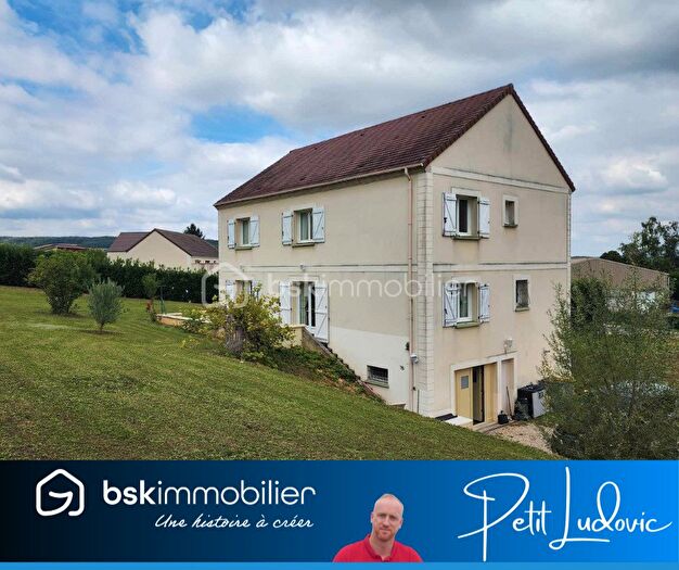 Maison à vendre - Courtois-sur-Yonne - 7 pièces - 5 chambres