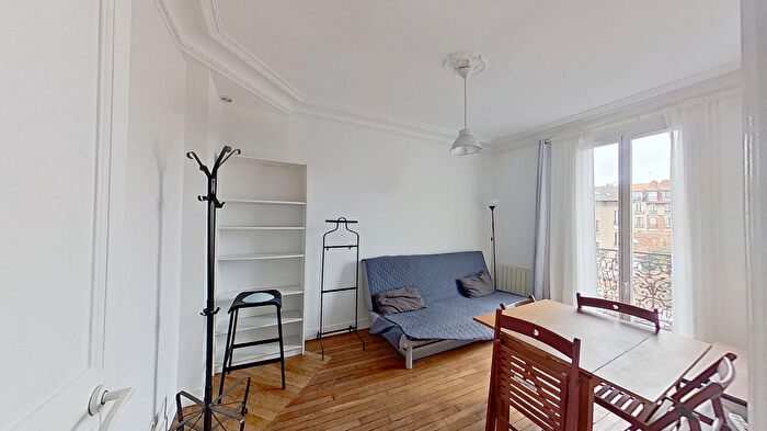 Appartement à louer - Vitry-sur-Seine, Paul Forment, La Ferme - 2 pièces - 1 chambre