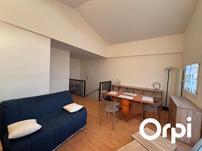 Appartement à louer - Montigny-le-Bretonneux, Saint-Quentin - 3 pièces - 2 chambres