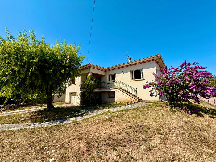 Maison à vendre - Villeneuve-sur-Lot, Eysses - 7 pièces - 5 chambres