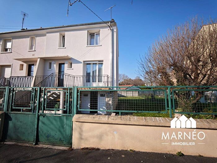 Maison à louer - Châlons-en-Champagne - 4 pièces - 3 chambres