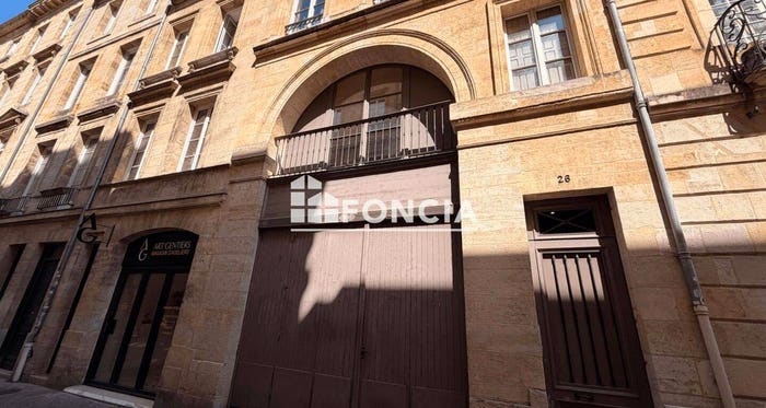 Centre ville, Bordeaux : Appartement 3 pièces à louer