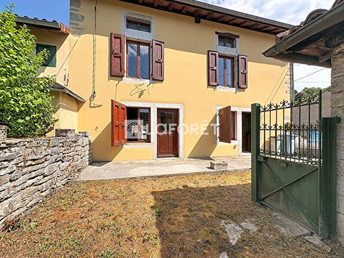 Maison 6 pièces à Villechantria, à vendre