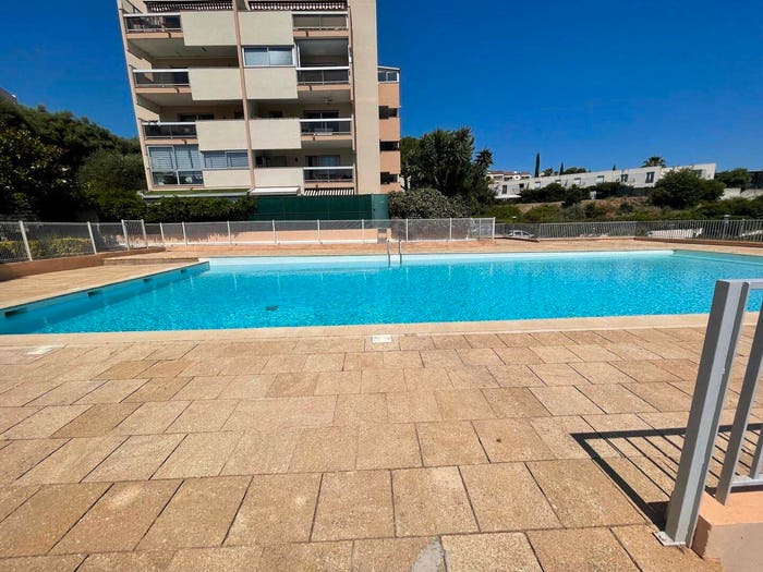 Appartement 2 pièces à Antibes, à louer