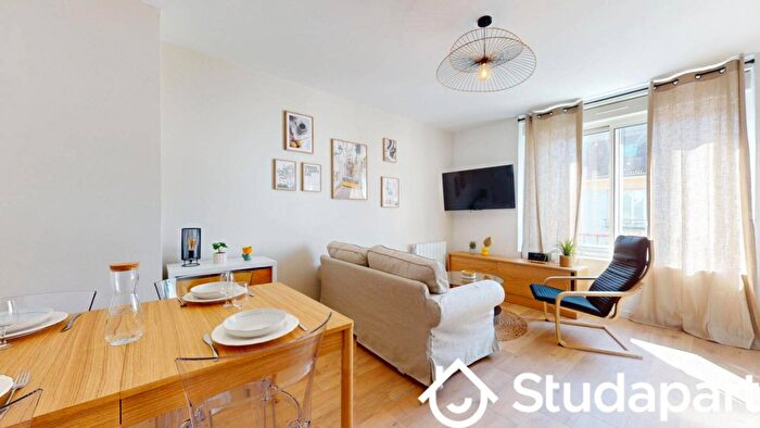 Appartement à louer - Le Manio-Kerentrech, Lorient - 1 pièce - 3 chambres