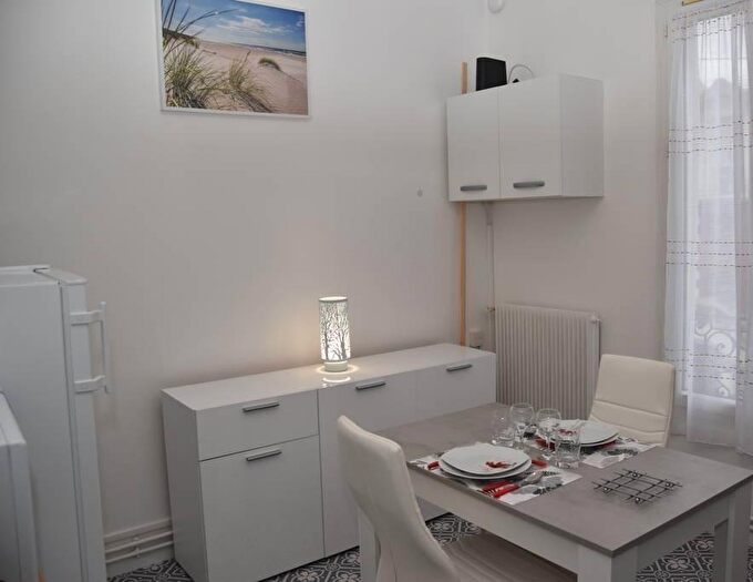 Appartement à louer - Le Blanc-Mesnil, Eiffel - 2 pièces - 1 chambre